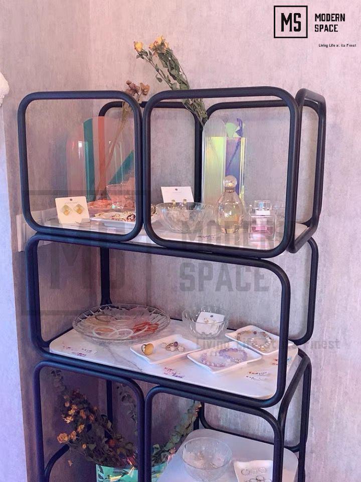 RELANE Minimalist Display Shelves – Modern Space Living